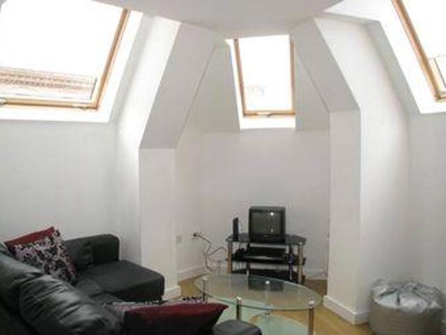 1 Bedrooms Flat for sale in Waterloo Court, 17 Hunslet Road, Leeds LS10