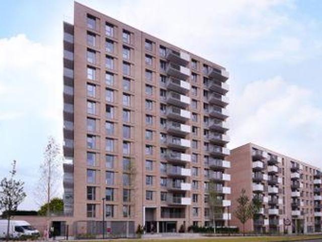 1 Bedrooms Flat for sale in Waterside Park, Docklands, London E16
