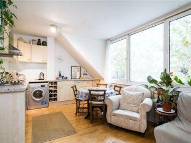 1 Bedrooms Flat for sale in Wandsworth Bridge Road, London SW6