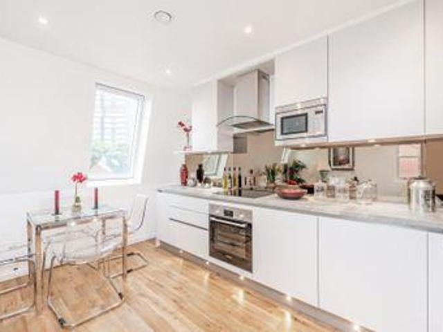 1 Bedrooms Flat for sale in Wandsworth Bridge Road, London SW6