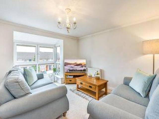 1 Bedrooms Flat for sale in Warlingham House, Varcoe Road, London SE16