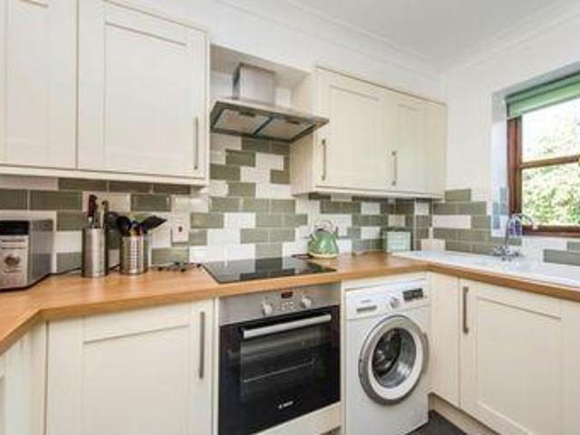1 Bedrooms Flat for sale in Warwick Road, New Malden, Surrey KT3