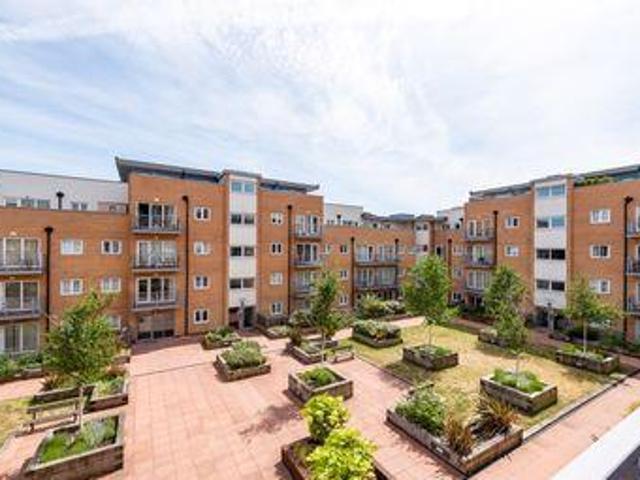 1 Bedrooms Flat for sale in Whitestone Way, Croydon CR0