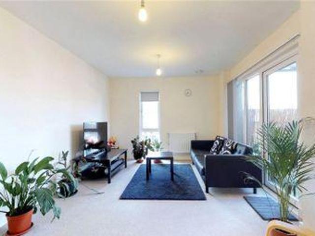 1 Bedrooms Flat for sale in William Court, The Point IG2