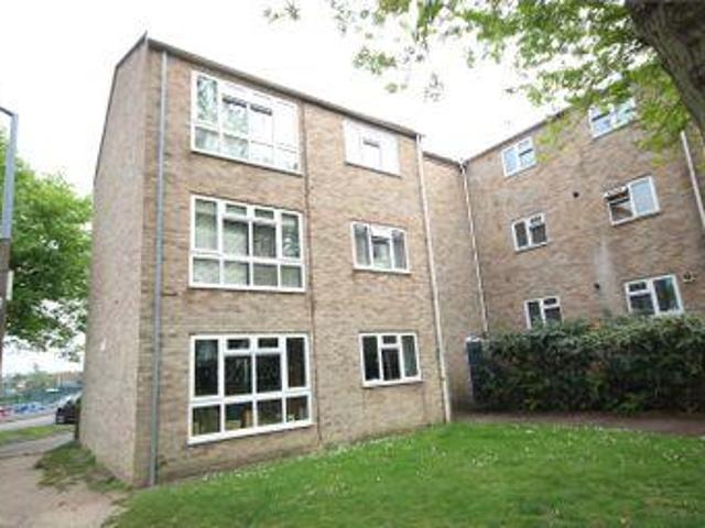 1 Bedrooms Flat for sale in Wyemead Crescent, London E4