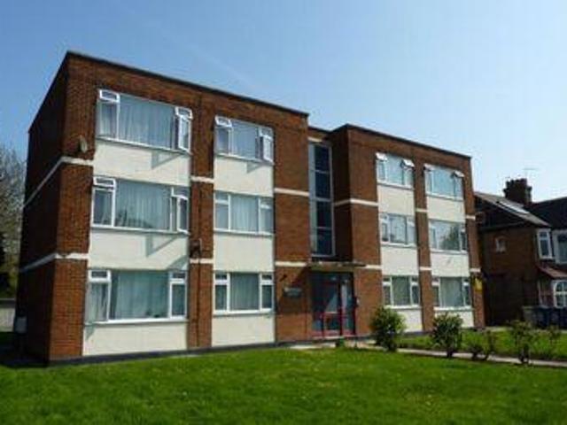 1 Bedrooms Flat for sale in Tokyngton Court, Colindeep Lane, London NW9