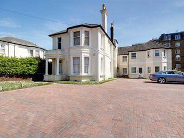 1 Bedrooms Flat for sale in Tennyson House, 4 Tennyson Road, Worthing, West Sussex BN11