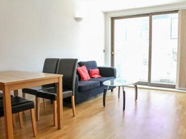 1 Bedrooms Flat for sale in The Advent 2, 1 Isaac Way, Manchester M4