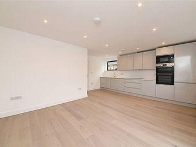 1 Bedrooms Flat for sale in The Eden, Plantagenet Road, Barnet, Hertfordshire EN5