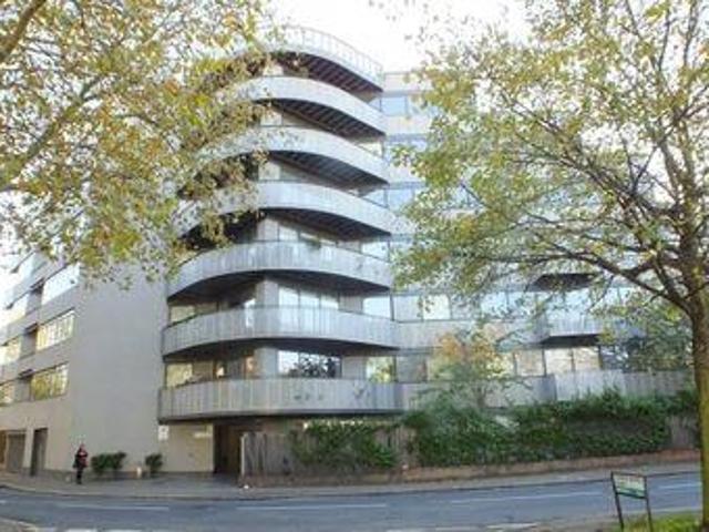 1 Bedrooms Flat for sale in Time House, Plough Road, London SW11