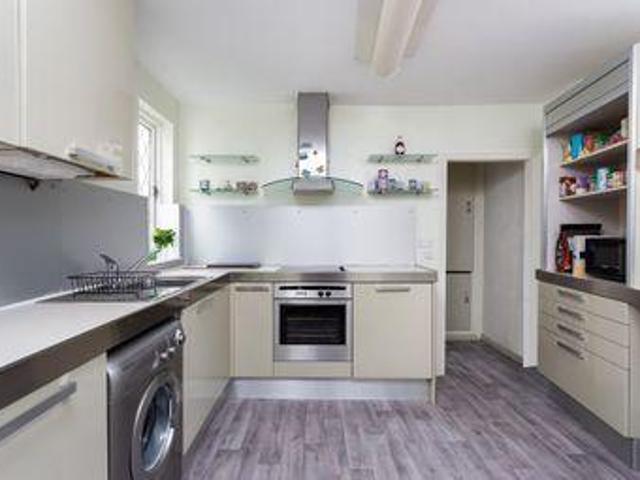 1 Bedrooms Flat for sale in Tregothnan Road, London SW9