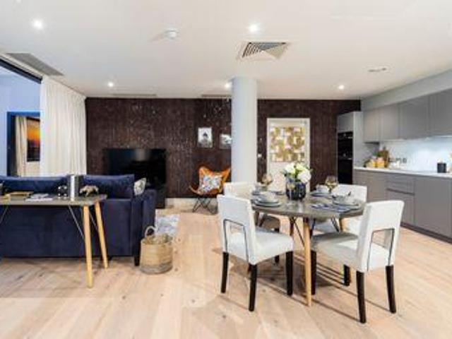 1 Bedrooms Flat for sale in Trilogy, Swan Street SE1
