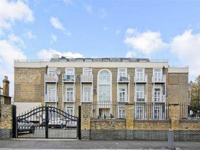 1 Bedrooms Flat for sale in Upton Heights, Forest Gate, London E7