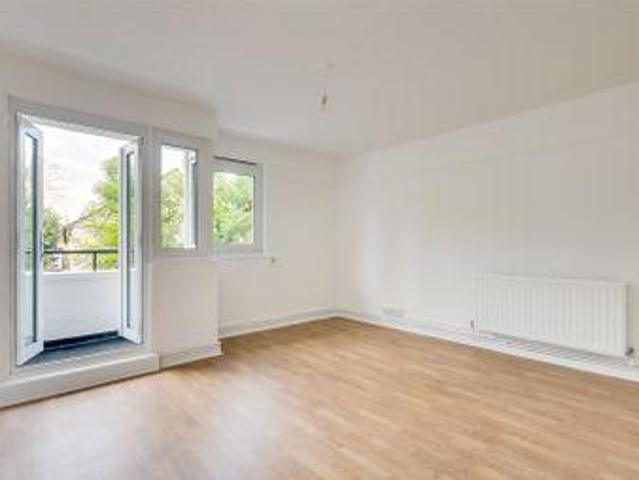 1 Bedrooms Flat for sale in Vollasky House, Daplyn Street, London E1
