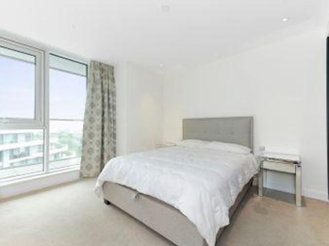 1 Bedrooms Flat for sale in Vista, Cascades, Chelsea Bridge, London SW11