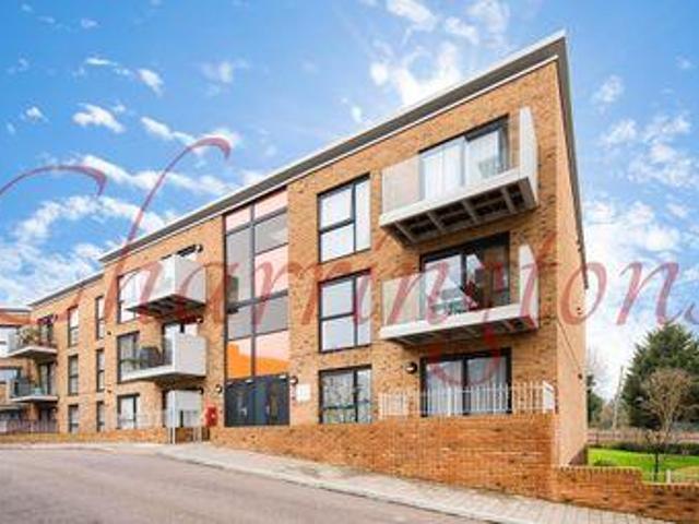 1 Bedrooms Flat for sale in Zodiac Close, Edgware HA8