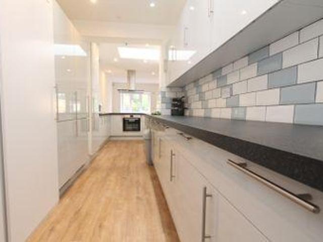 1 Bedrooms for rent in Maycross Avenue, Morden SM4