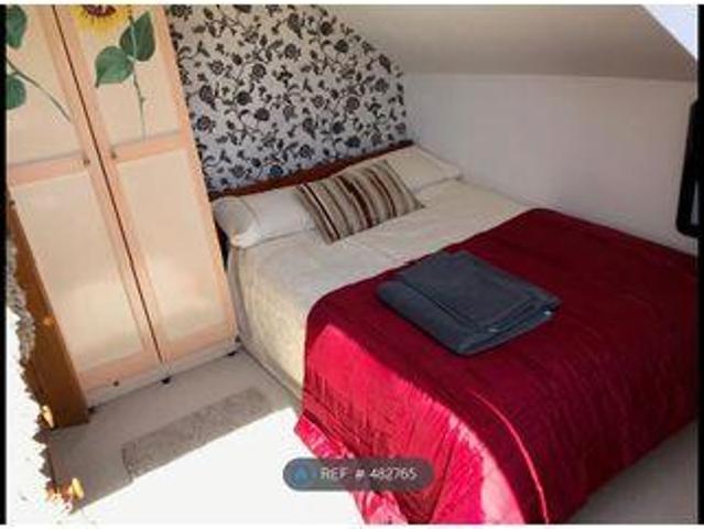 1 Bedrooms for rent in Mayflower Road, Park Street, St. Albans AL2