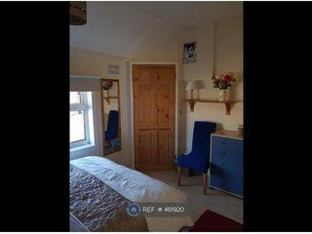 1 Bedrooms for rent in Meadowside, London SE9