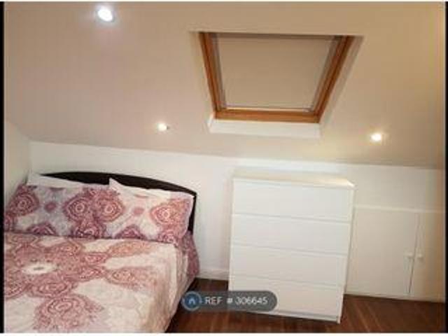 1 Bedrooms for rent in Napier Road, London E11