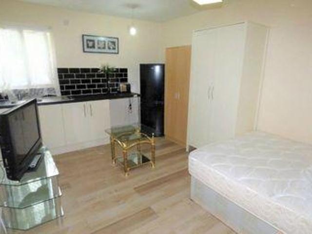 1 Bedrooms for rent in Normandy Drive, Hayes, Middlesex, United Kingdom UB3