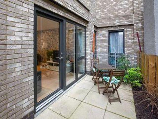 1 Bedrooms for rent in Alameda Place, Bow, London E3