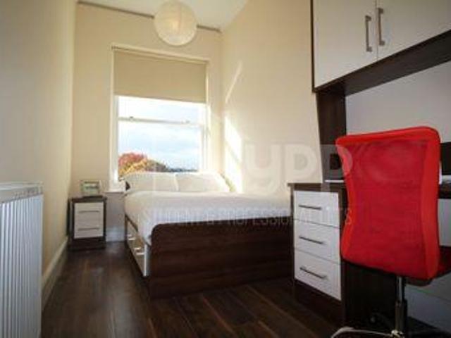 1 Bedrooms for rent in Blenheim Terrace, Leeds LS2