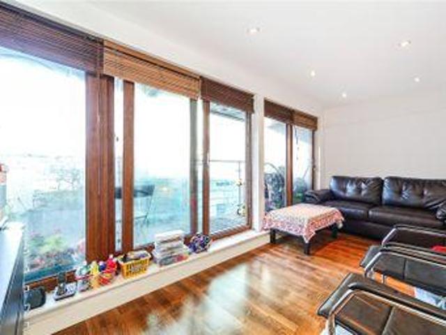 1 Bedrooms for rent in Brick Lane Apt, Vallance Road, London E1