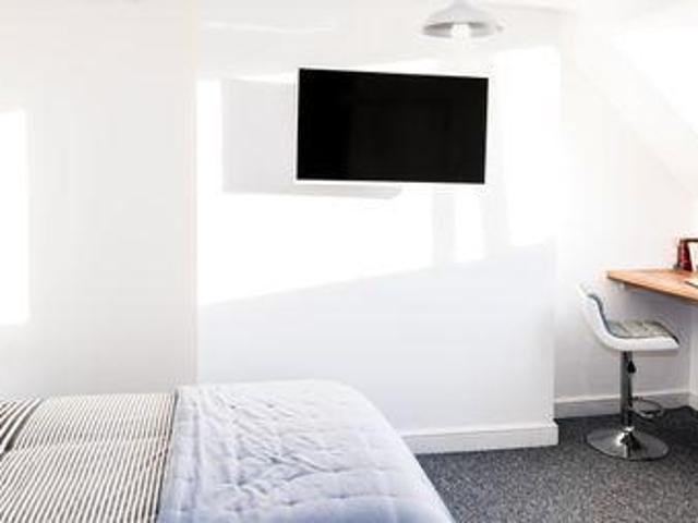 1 Bedrooms for rent in Brudenell Road, Hyde Park, Leeds LS6