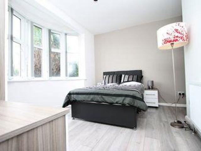 1 Bedrooms for rent in Chapel Farm Road, London SE9