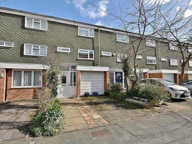 1 Bedrooms for rent in Cobbetts Close, Horsell, Woking GU21