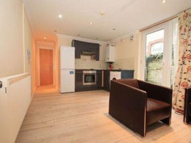 1 Bedrooms for rent in Connaught Road, Roath, Cardiff CF24