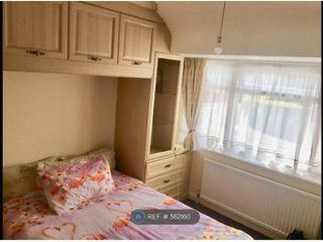 1 Bedrooms for rent in Coronation Road, Hayes UB3