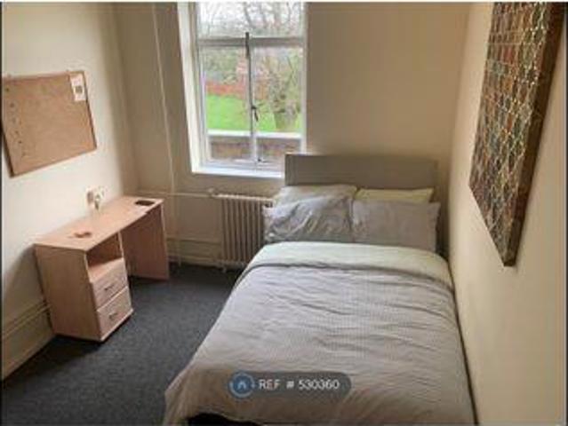 1 Bedrooms for rent in Demesne Road, Manchester M16
