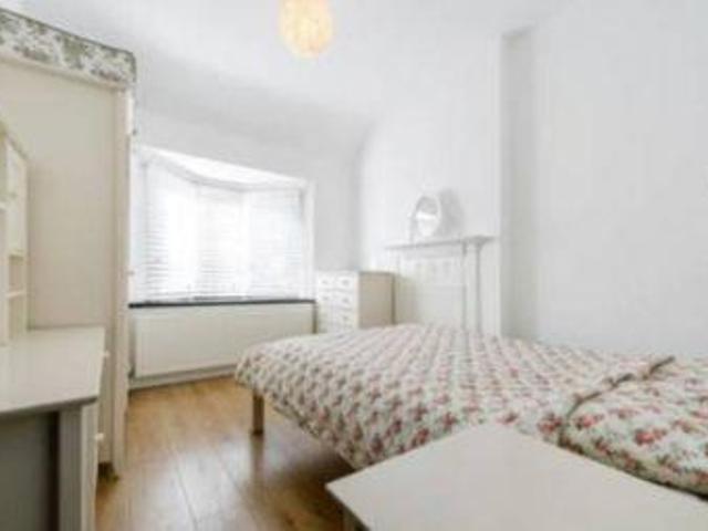 1 Bedrooms for rent in Etchingham Park Road, London, London N3