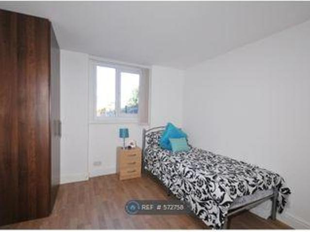 1 Bedrooms for rent in Eglinton Road, London SE18