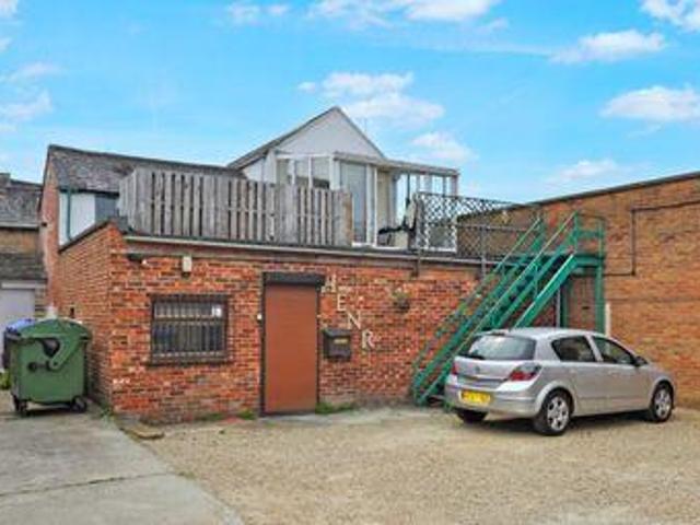 1 Bedrooms for rent in First Floor Flat, Bicester OX26