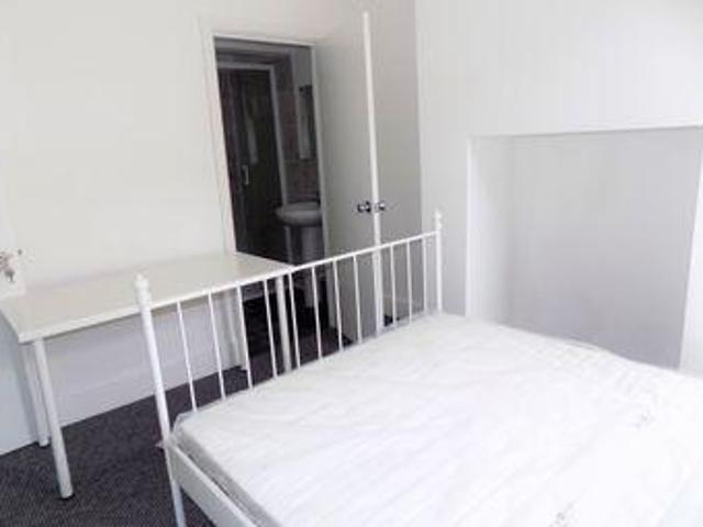 1 Bedrooms for rent in Gerald Road, Salford M6