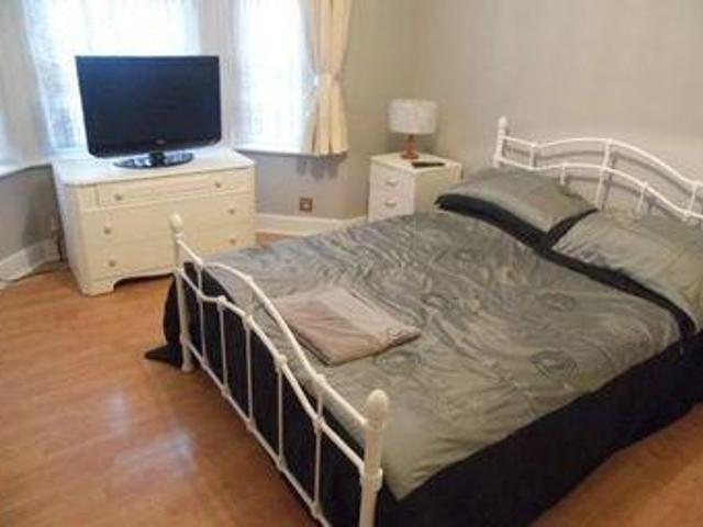 1 Bedrooms for rent in Grange Road, Ilford IG1