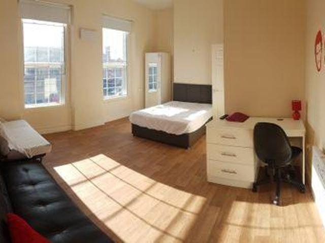 1 Bedrooms for rent in Hyde Road, Manchester M12