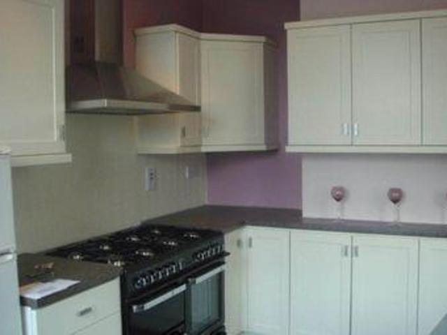 1 Bedrooms for rent in Haddon Avenue Room 5, Burley, Leeds LS4
