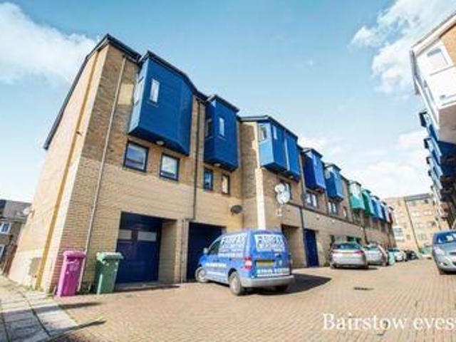 1 Bedrooms for rent in Hampstead Walk, London E3
