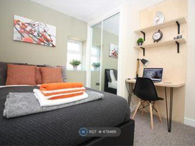 1 Bedrooms for rent in Highfield Road, Salford M6