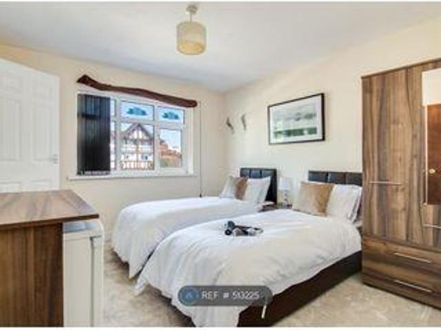 1 Bedrooms for rent in Hobs Moat Road, Solihull B92