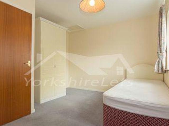 1 Bedrooms for rent in Lakeside Terrace, Rawdon LS19
