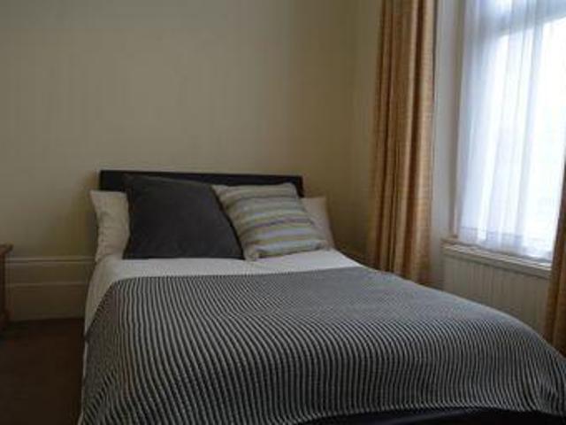 1 Bedrooms for rent in Lawrence Road, London SE25