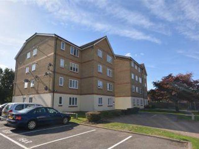 1 Bedrooms for rent in Longfield Drive, Mitcham CR4