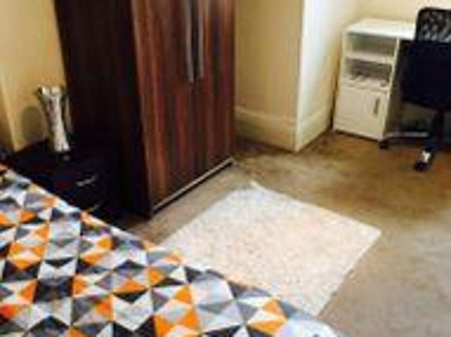 1 Bedrooms for rent in Pershore Road, Selly Park, Birmingham B29