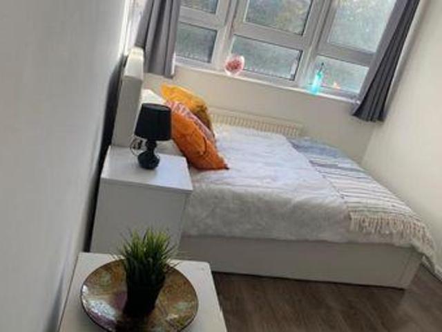 1 Bedrooms for rent in Ricardo Street, London E14