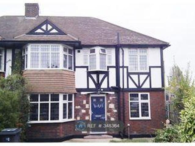 1 Bedrooms for rent in Robin Hood Way, London SW15